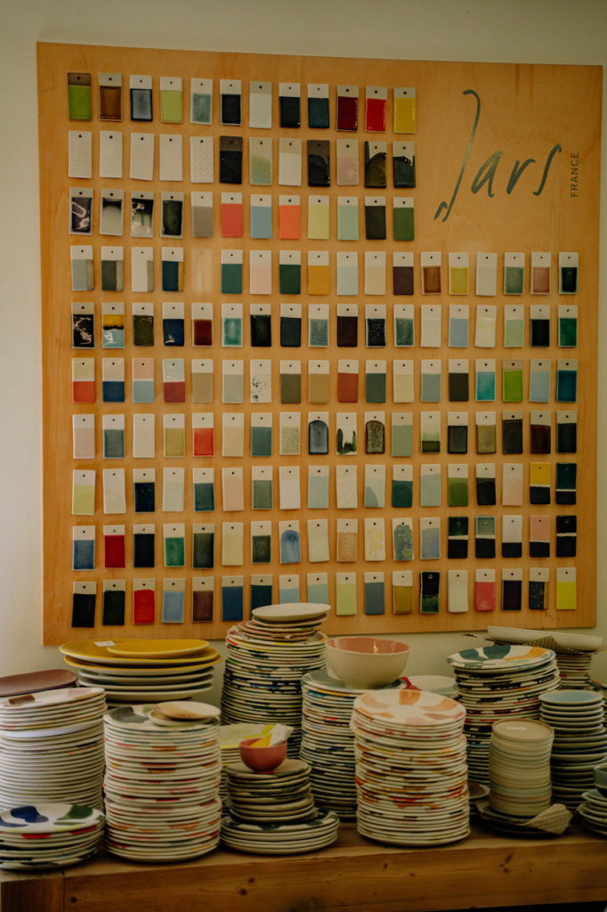 Jars Céramistes, du grès à la table - Home magazine