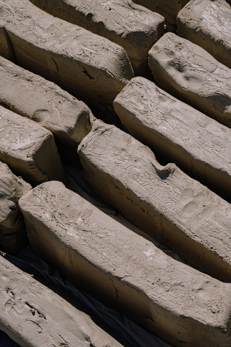 Jars Céramistes, du grès à la table - Home magazine