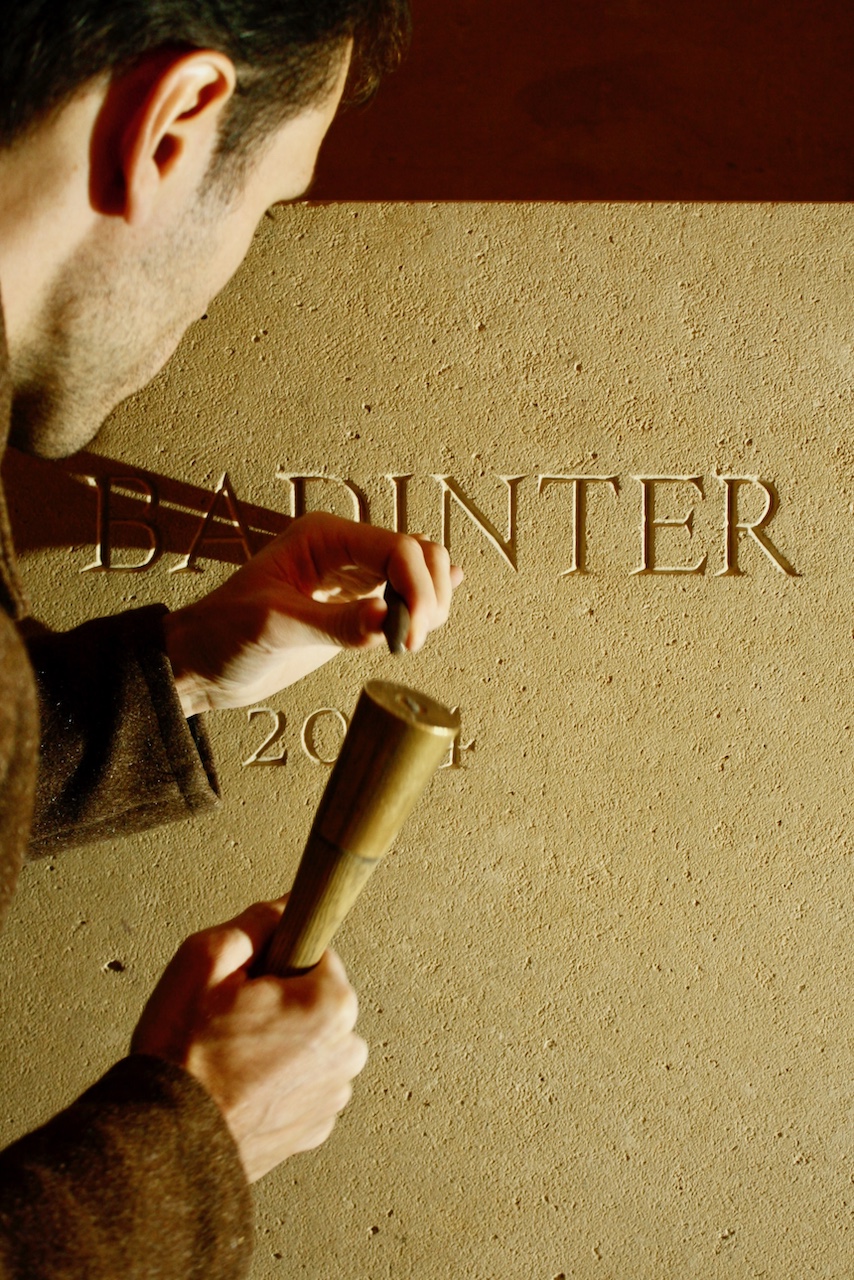 Artisanat : Victor Bert, peintre en lettres - Home magazine